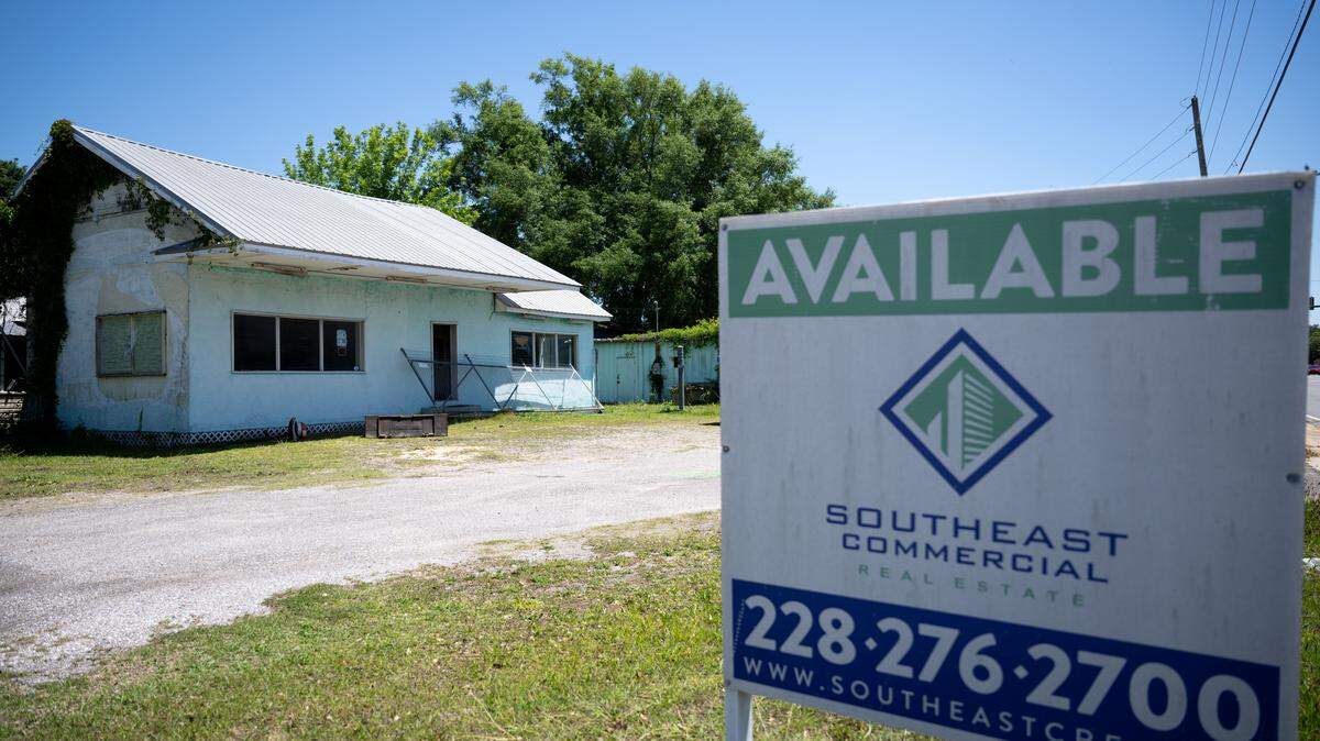Three lots sold at busy Ocean Springs corner | Biloxi Sun Herald