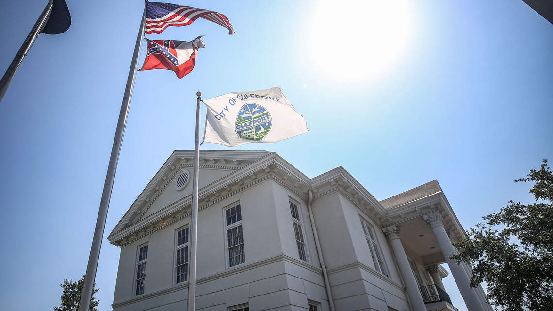 Gulfport MS council votes to remove Mississippi state flag | Biloxi Sun ...