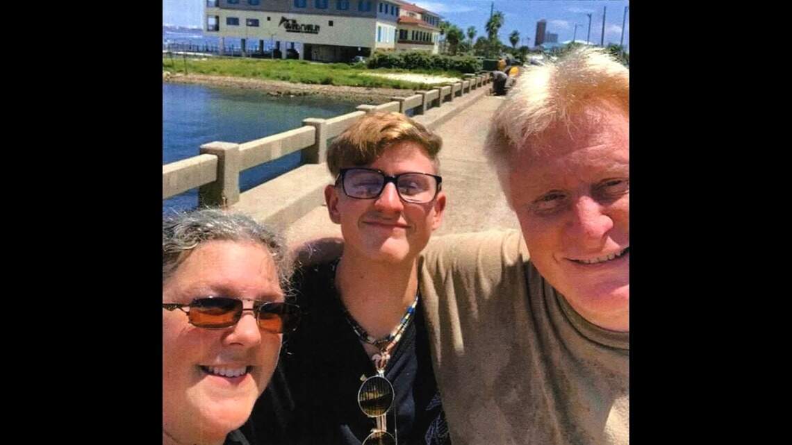 Feds reach deal with Coast deputy in fatal shooting of student | Biloxi ...